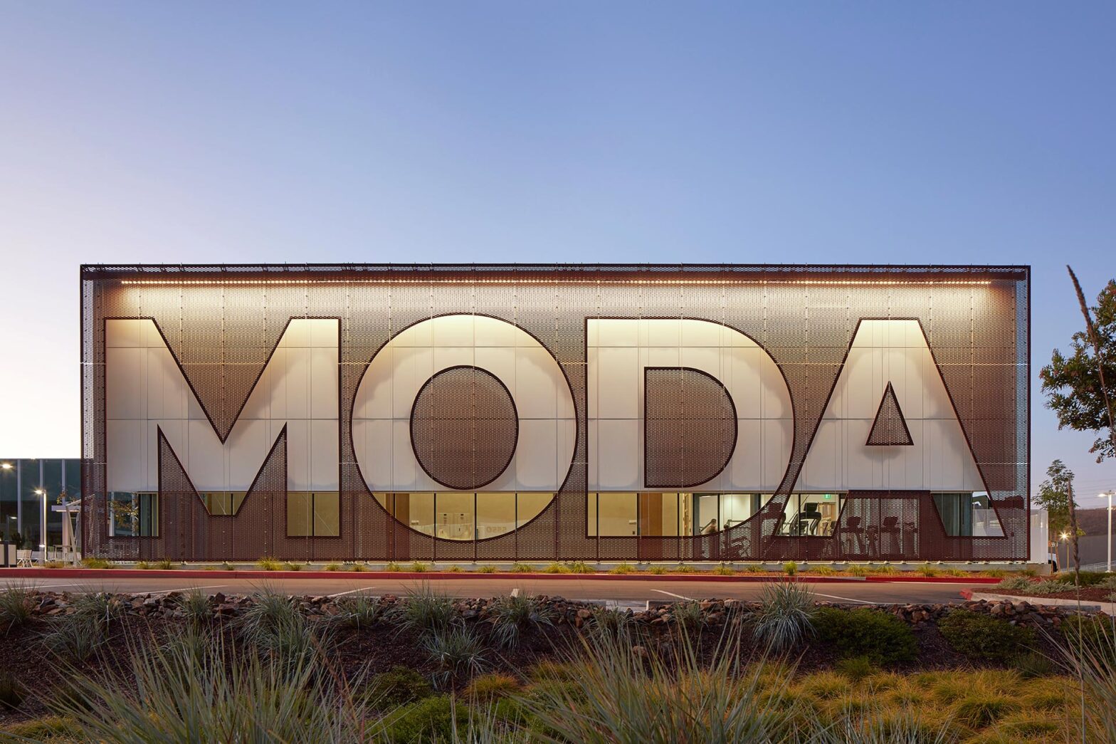 BioMed Realty MODA Sorrento - DGA